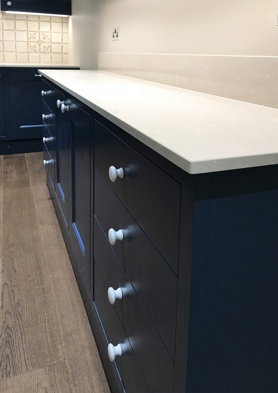 Compact Navy Shaker Style Kitchen - Oliver Legge Furniture